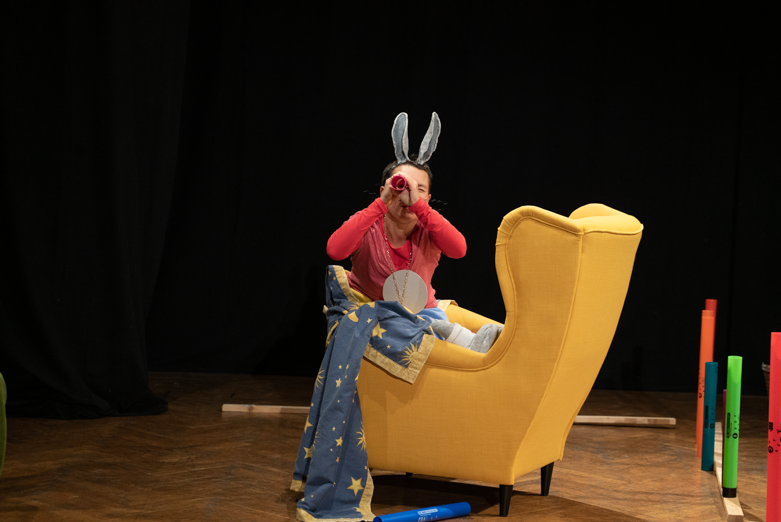Der kleine Angsthase / Theater Apron